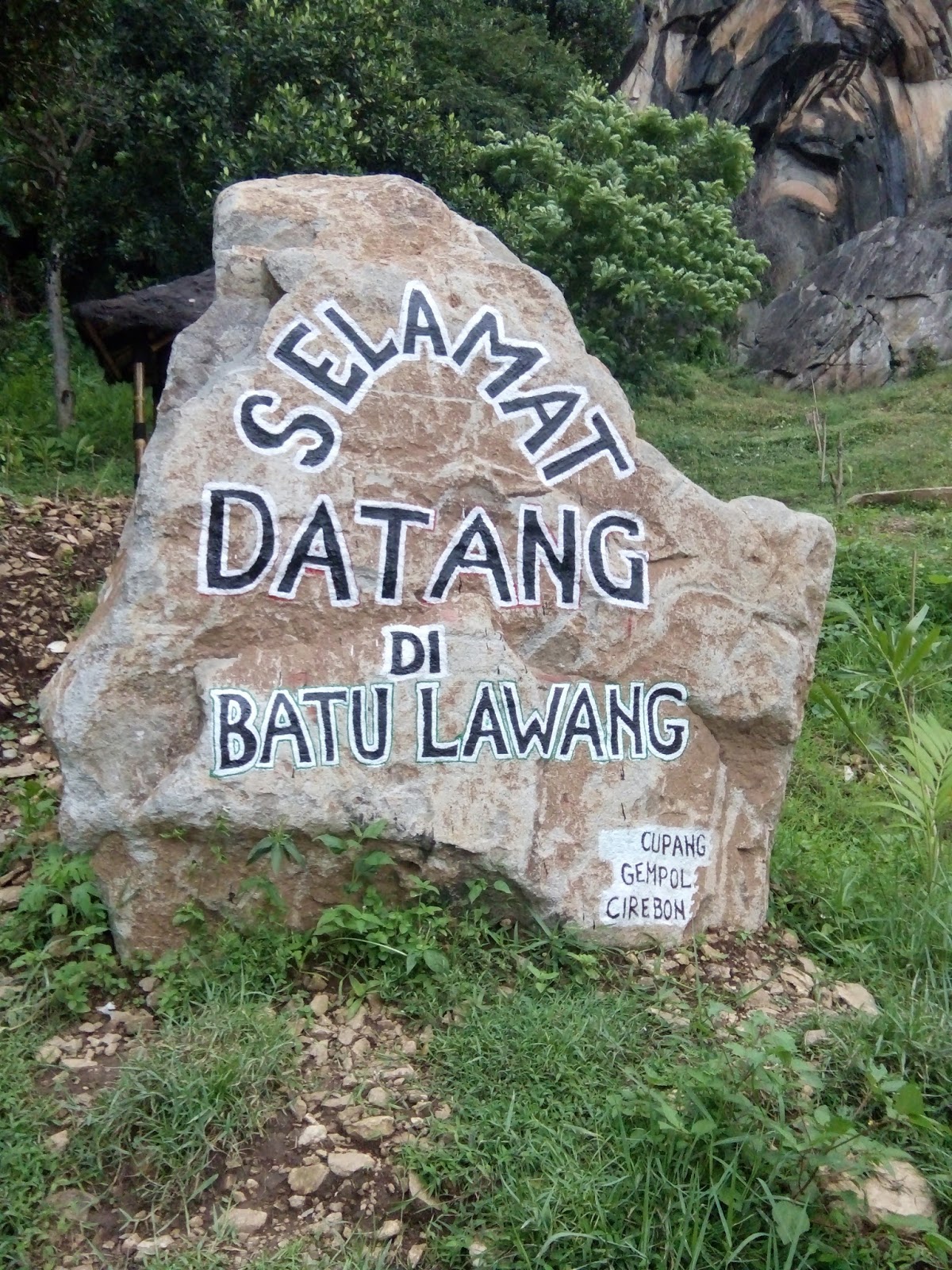 BATU LAWANG OBJEK WISATA TERSEMBUNYI YANG INDAH DAN EKSOTIS DI DESA ...