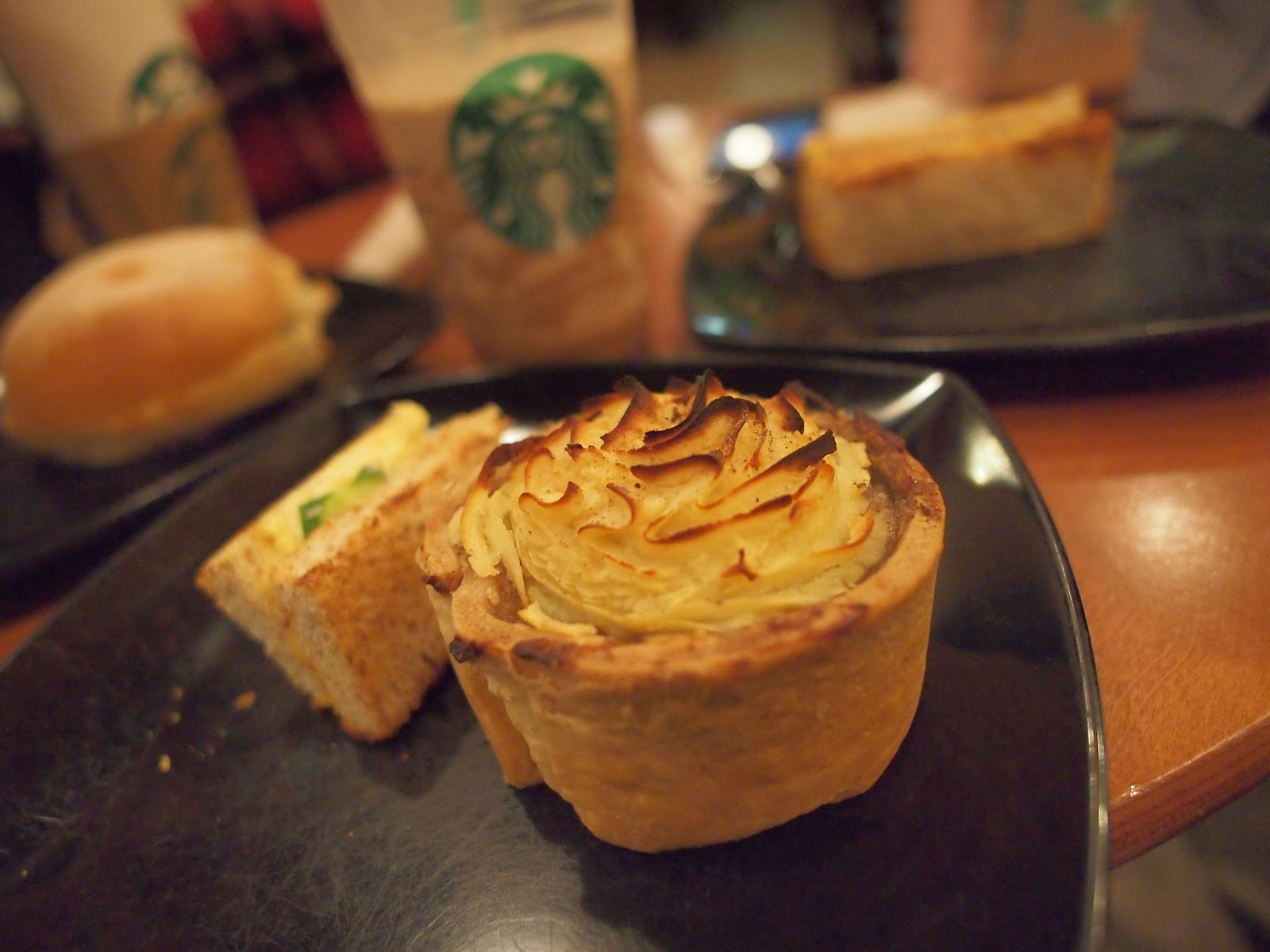 Imaging Stories: Starbucks Breakfast