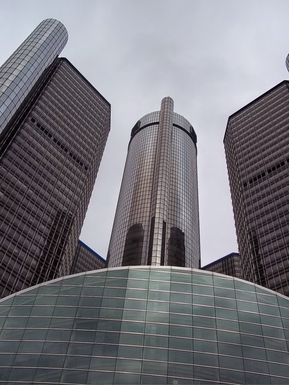 Michigan Trip August 2014: Aug 21 - The REN CEN - from the outside and ...