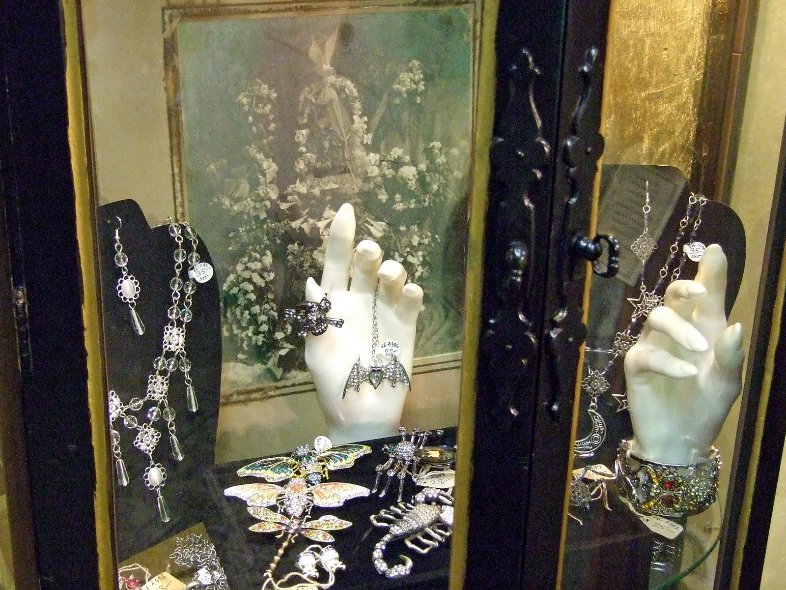 Pandora's Parlor: Haunted Antiques