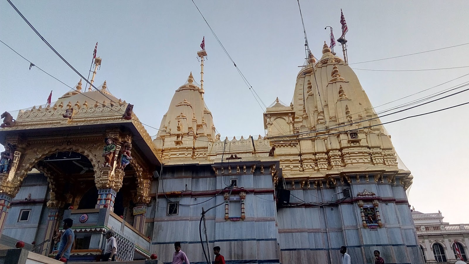 Swaminarayan Golden Temple in Vadtal Dham Gujarat India-Live Darshan