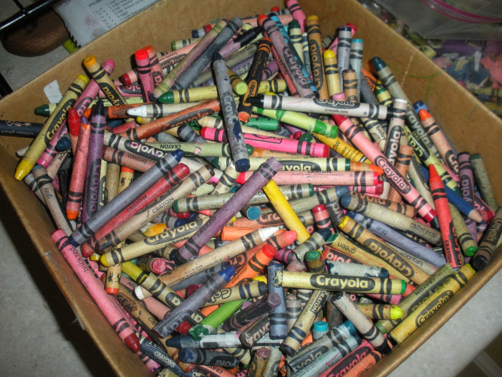 Domestic 360: Homemade Crazy Crayons - A Homemade Stocking Stuffer