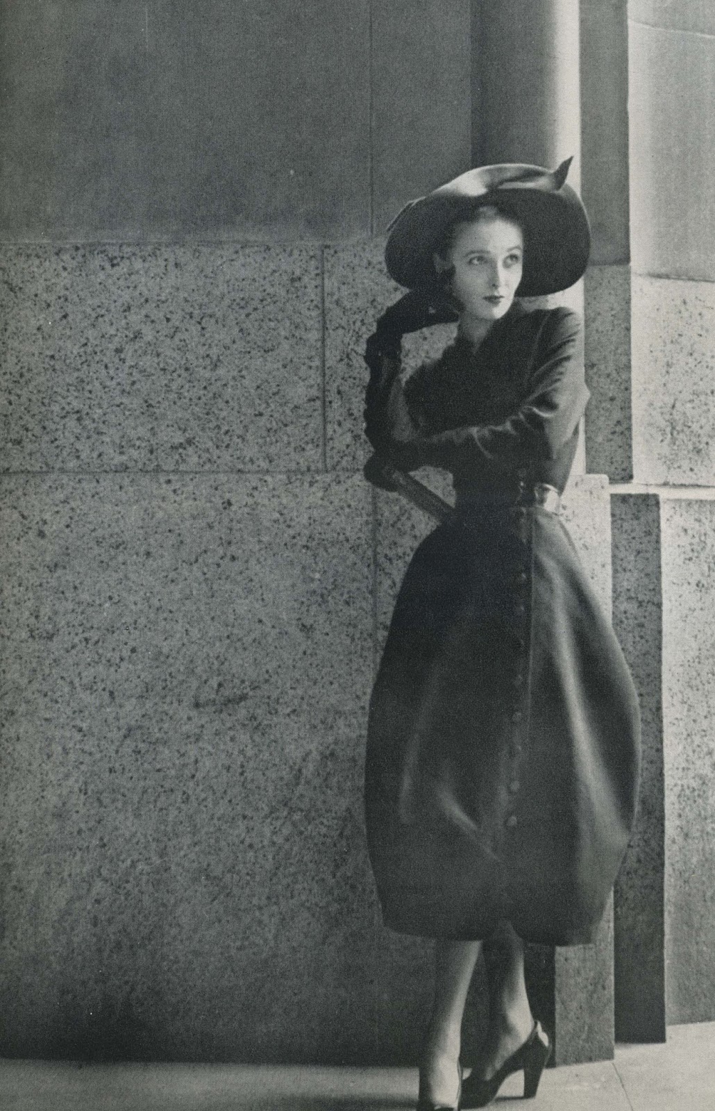 Dividing Vintage Moments : Vogue 1949 part 1