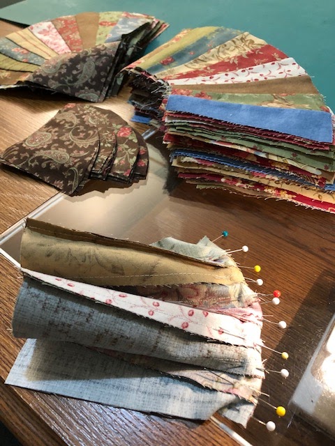 I LIKE TO CREATE : Wheel of Fortune blocks and Universe Quilt