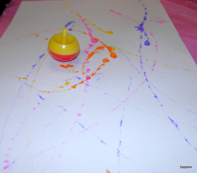 Tippytoe Crafts: Spinning Top Art