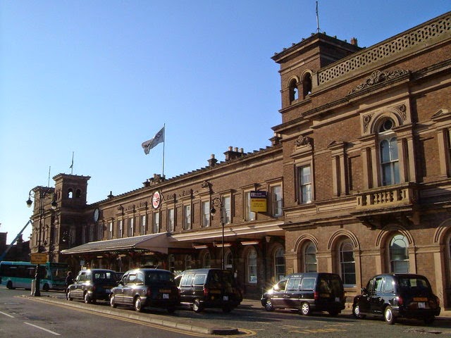 Vince's World: Beer By Train on the Mid Cheshire Line