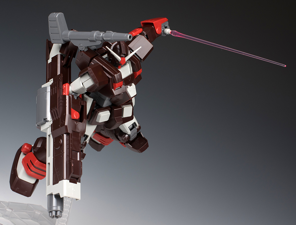 Review: P-Bandai: MG 1/100 FA-78-2 Heavy Gundam by schizophonic9