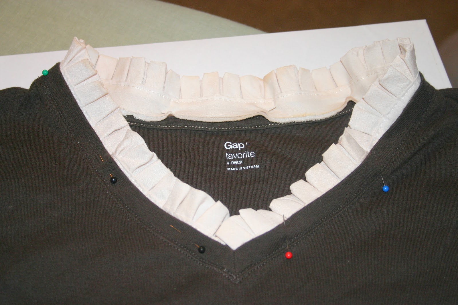 Bonne Nouvelle: Renaissance Collared Shirt Tutorial