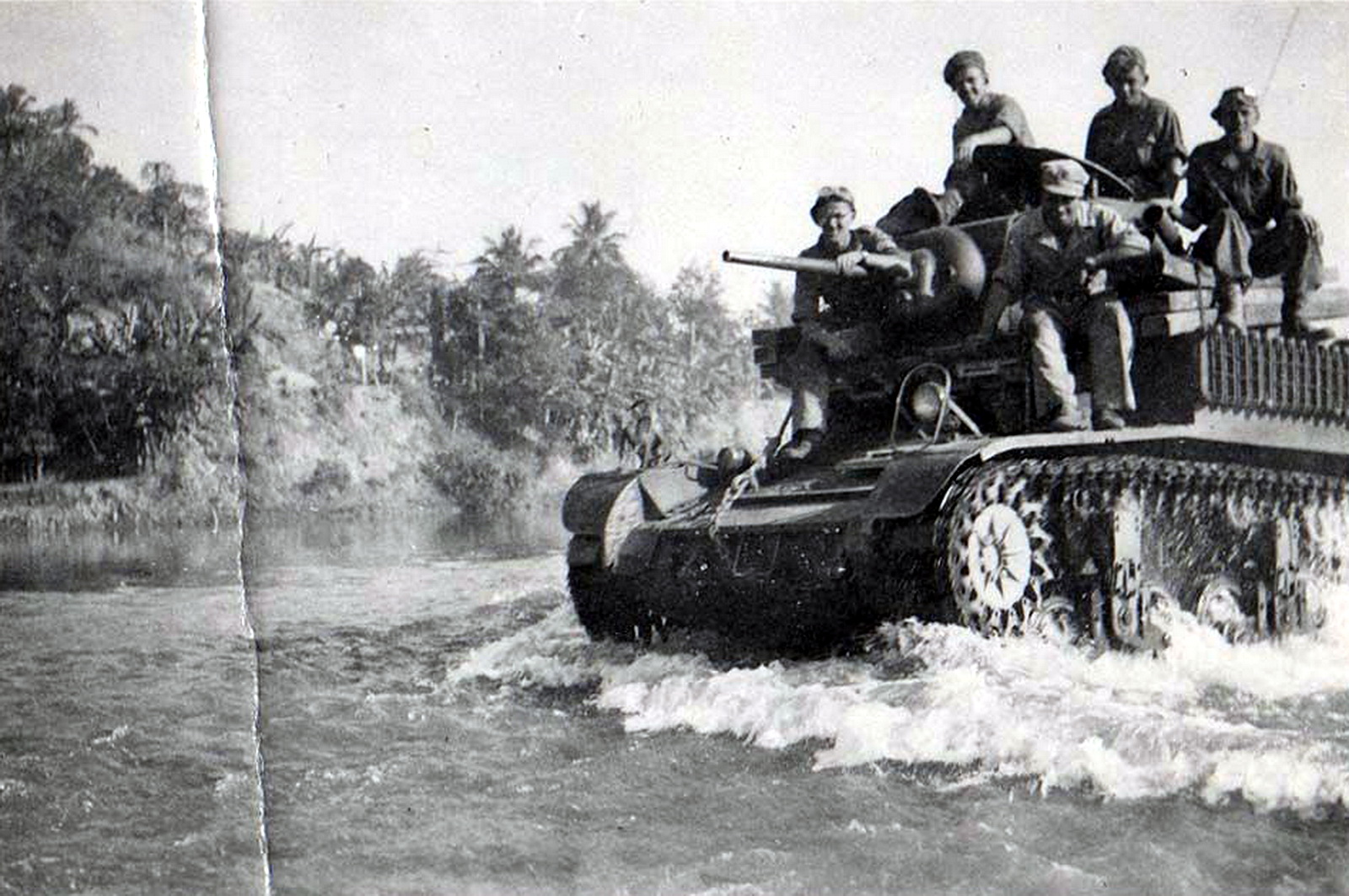 OLD INDONESIAN VEHICLES