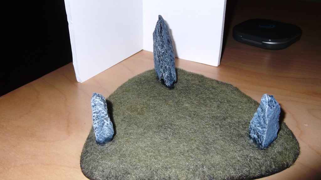 Fencing Frog: Stone "Circle" for Frostgrave and other games.