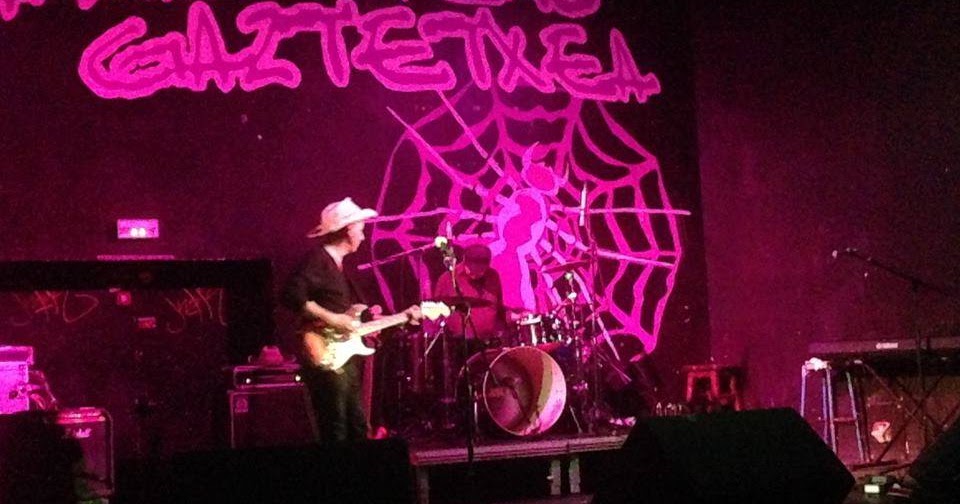 The Blog That Celebrates Itself: Many ways in . . . . . . one way out ...