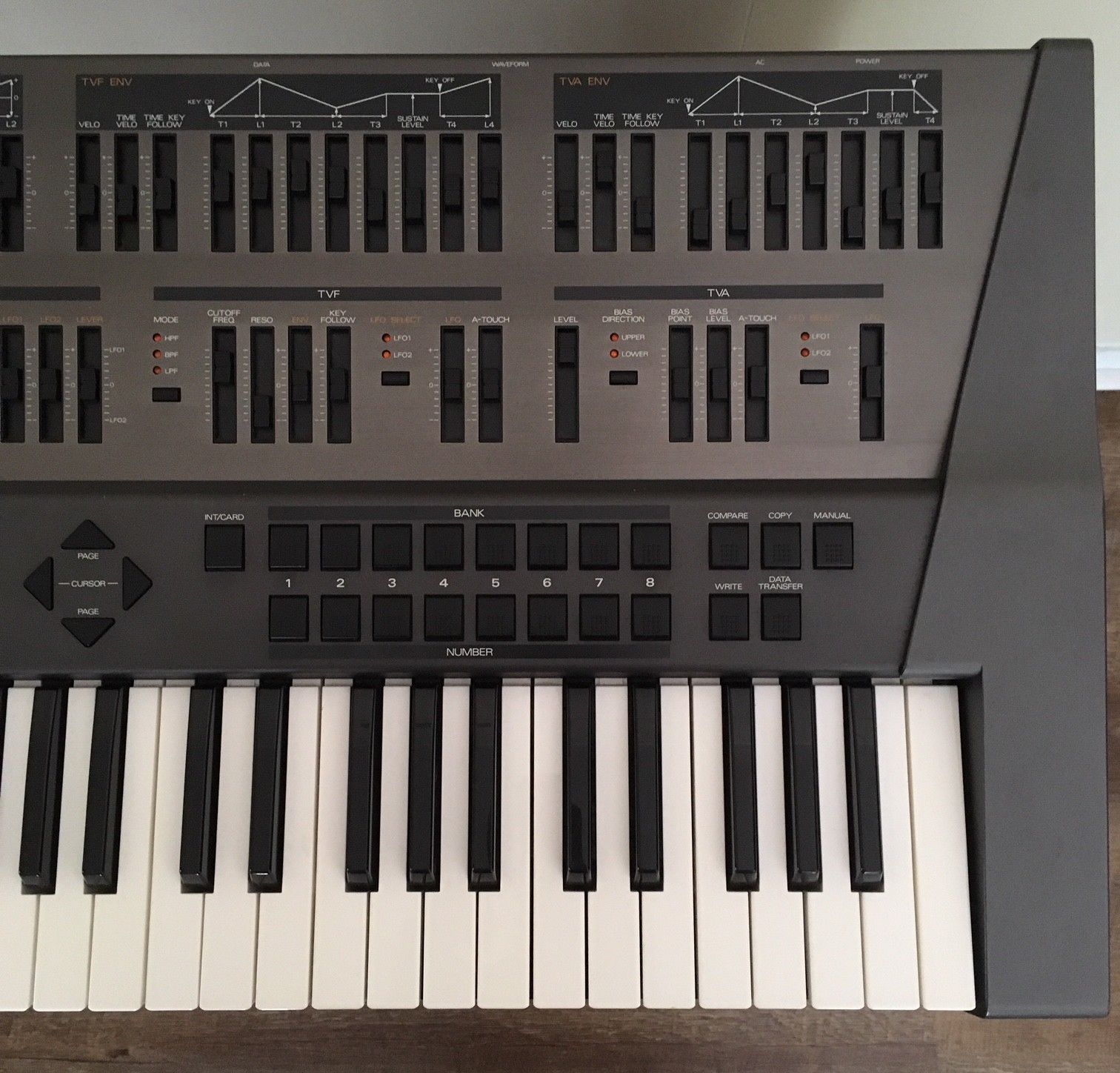 MATRIXSYNTH: Roland JD-800 Synthesizer