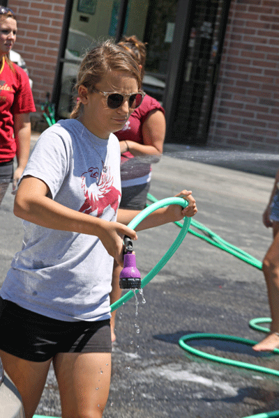 Winnetonka Cheer Car Wash Photos