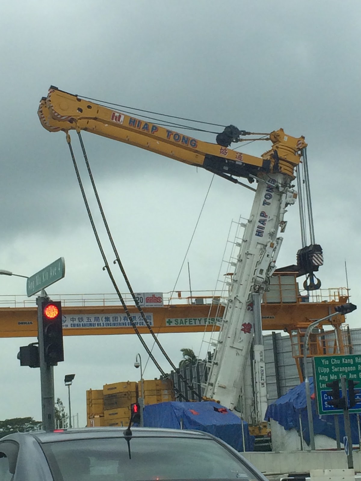 Liebherr Crane Operation in Singapore - General Topics - DHS Forum
