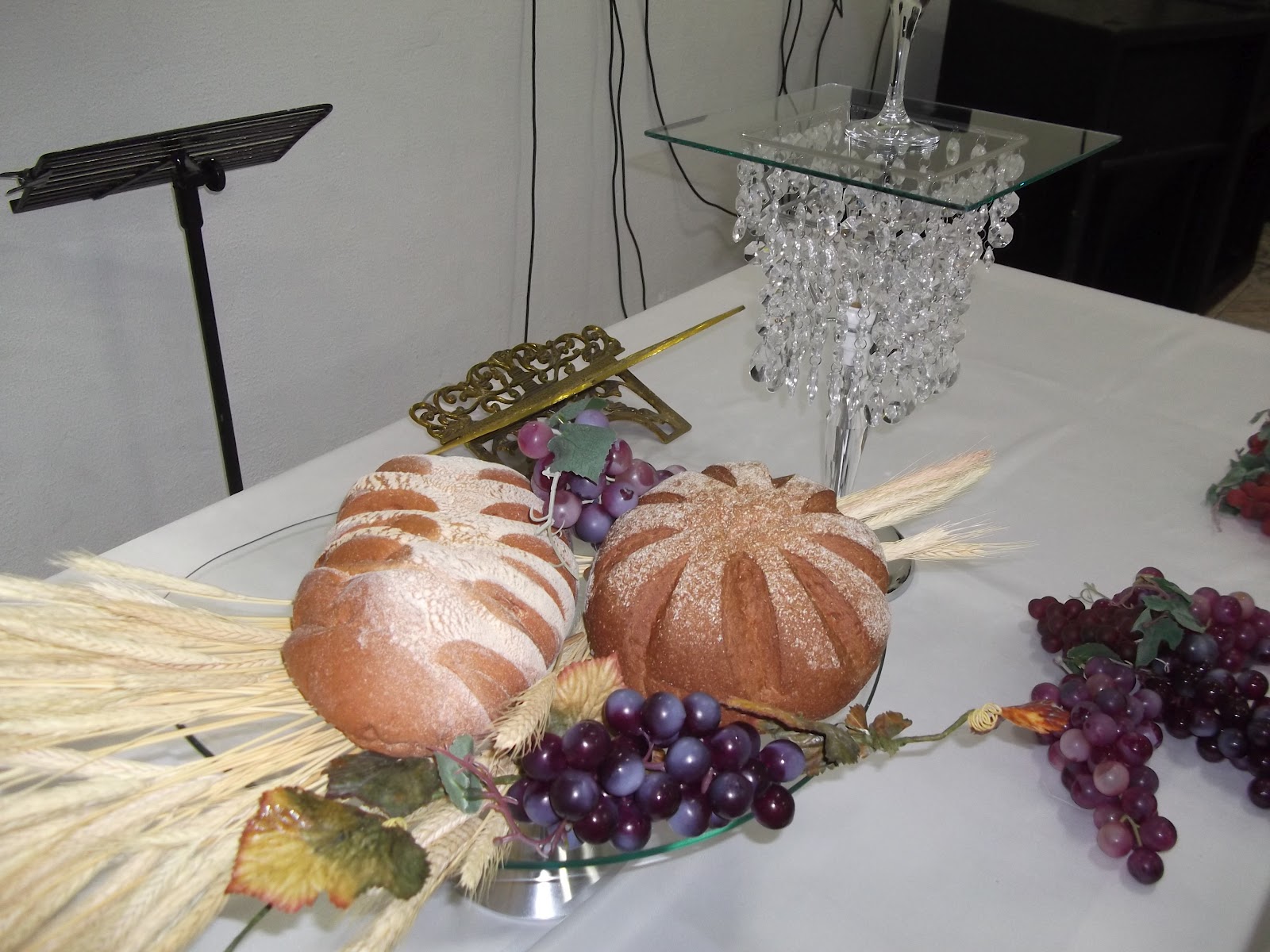 4ª Igreja Quadrangular de Guarapuava - PR: DECORAÇÃO MESA DE SANTA CEIA ...