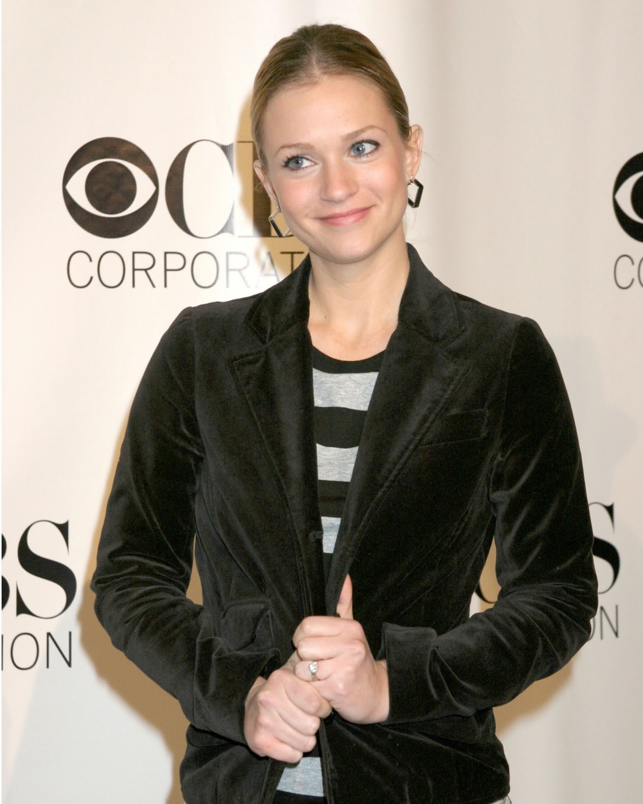 A. J. Cook Photos | Tv Series Posters and Cast