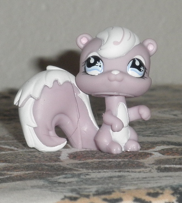 Collectomania: LPS Squirrels