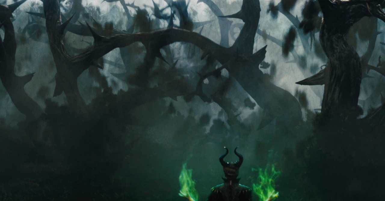 Terrors & Tragedies: Maleficent Review (Spoilers Warning)...Disney ...