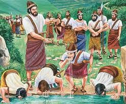 ¿En cuál grupo te incluyes? (Jueces 7:2-7) - Mundo Bíblico: El Estudio ...