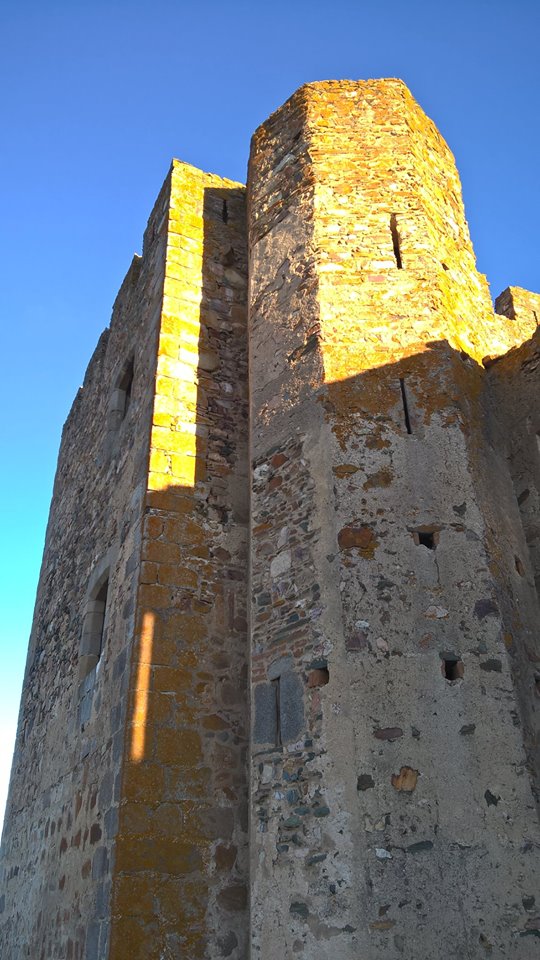 O melhor Alentejo do Mundo: Castelo de Valongo ( Évora )