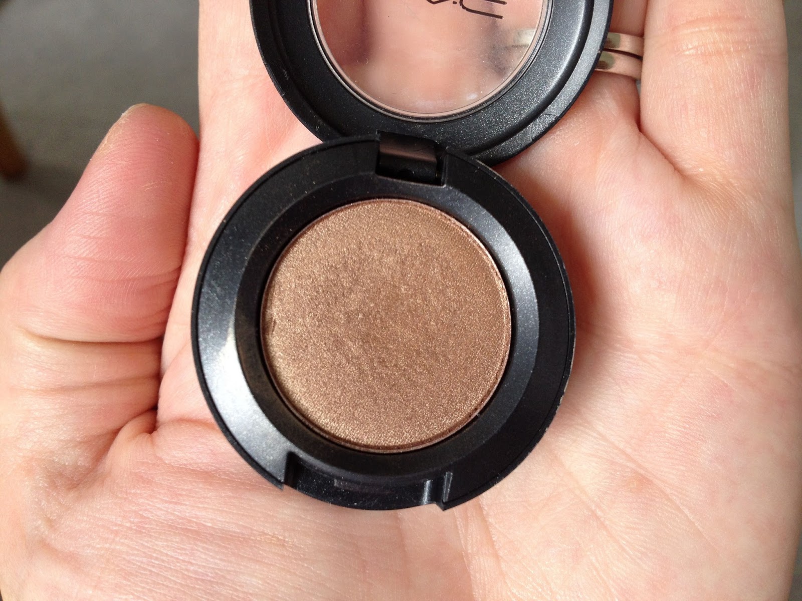 My Beautopia: MAC Monday: MAC Woodwinked Eye Shadow