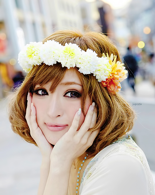 Hime Gyaru: Floral Crowns