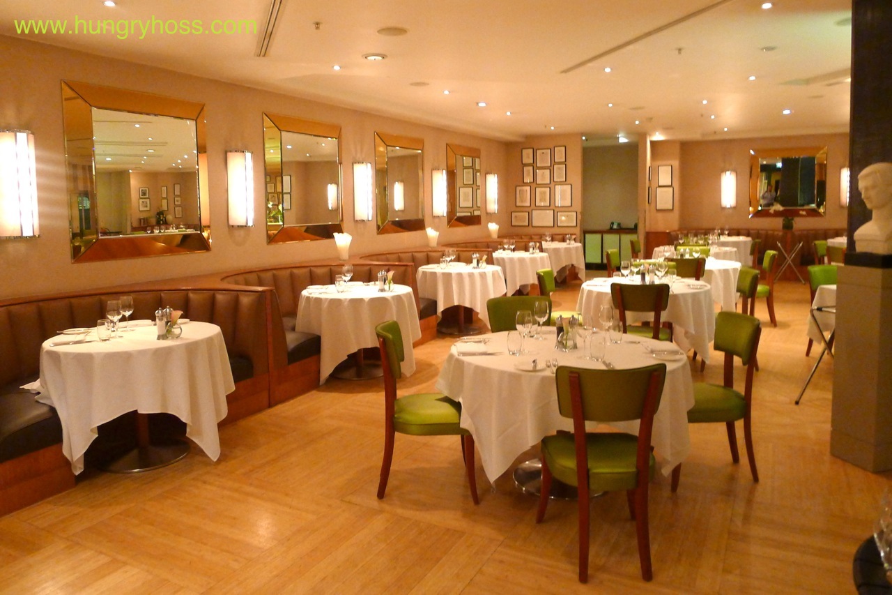 HUNGRY HOSS: The River Bar and Restaurant at The Lowry