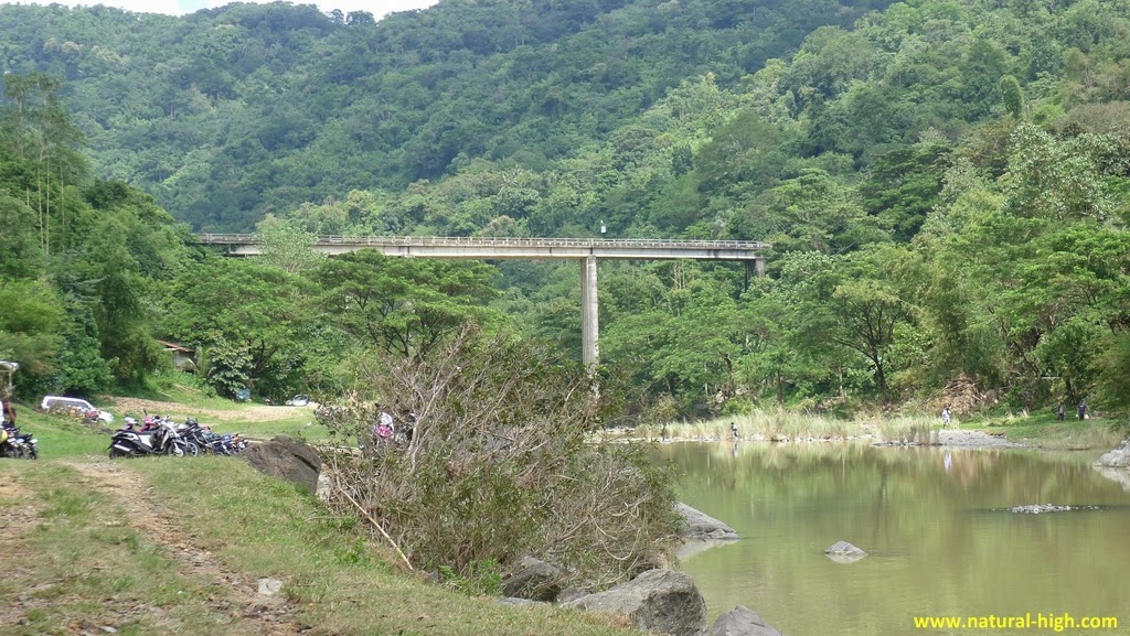 Nature-ral High: Rappeling 101 at Bitbit Bridge