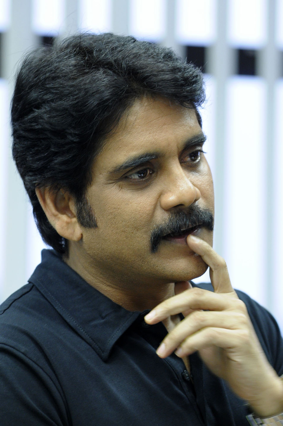 HOT PICTURE: Telugu Actor Nagarjuna Movie Stills