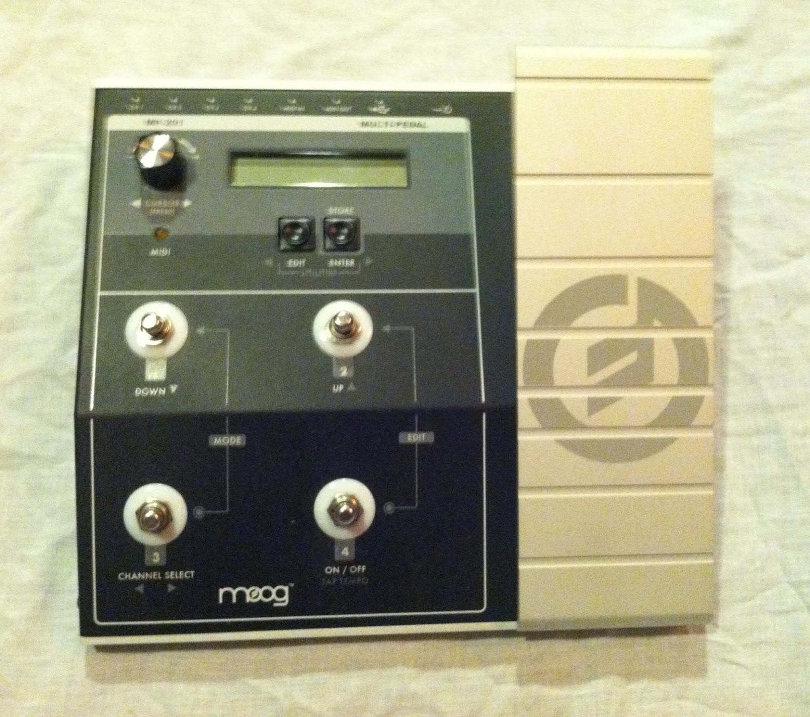MATRIXSYNTH-B: MOOG MP-201 Pedal USB-MIDI-CV Controller w/ Original Box ...