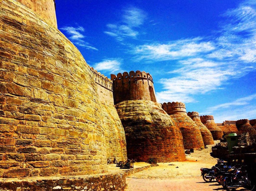 Hidden and little known places: The Great Wall Of India