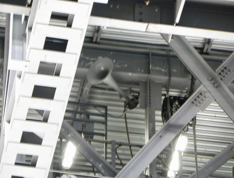 Forehand to Backhand: Sounds of Hockey: My Top 10 NHL Goal Horns