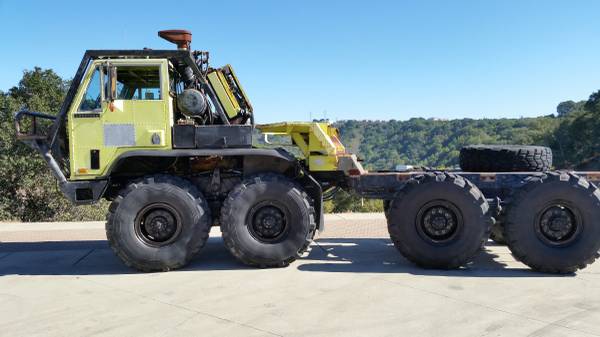 8X8 Twister: 1975 Lockheed Dragon Wagon - DailyTurismo
