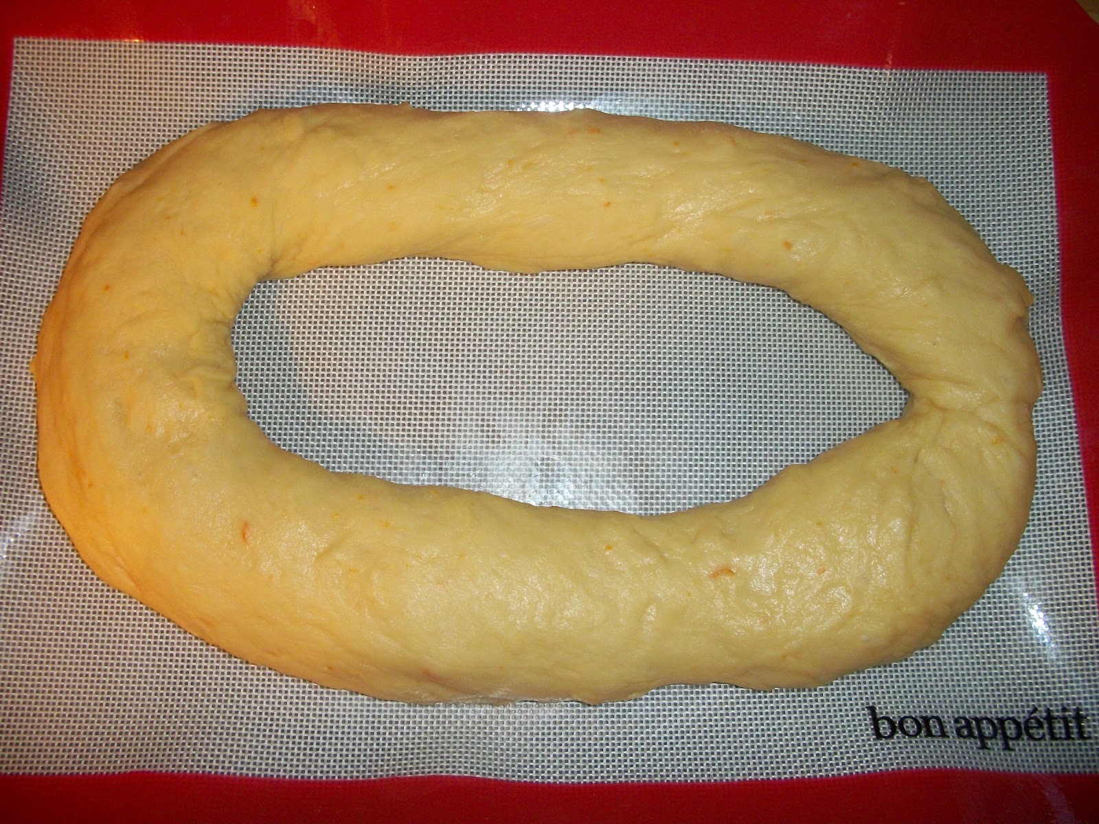 Cooking with love ! : Rosca De Reyes ( Epiphany Bread )
