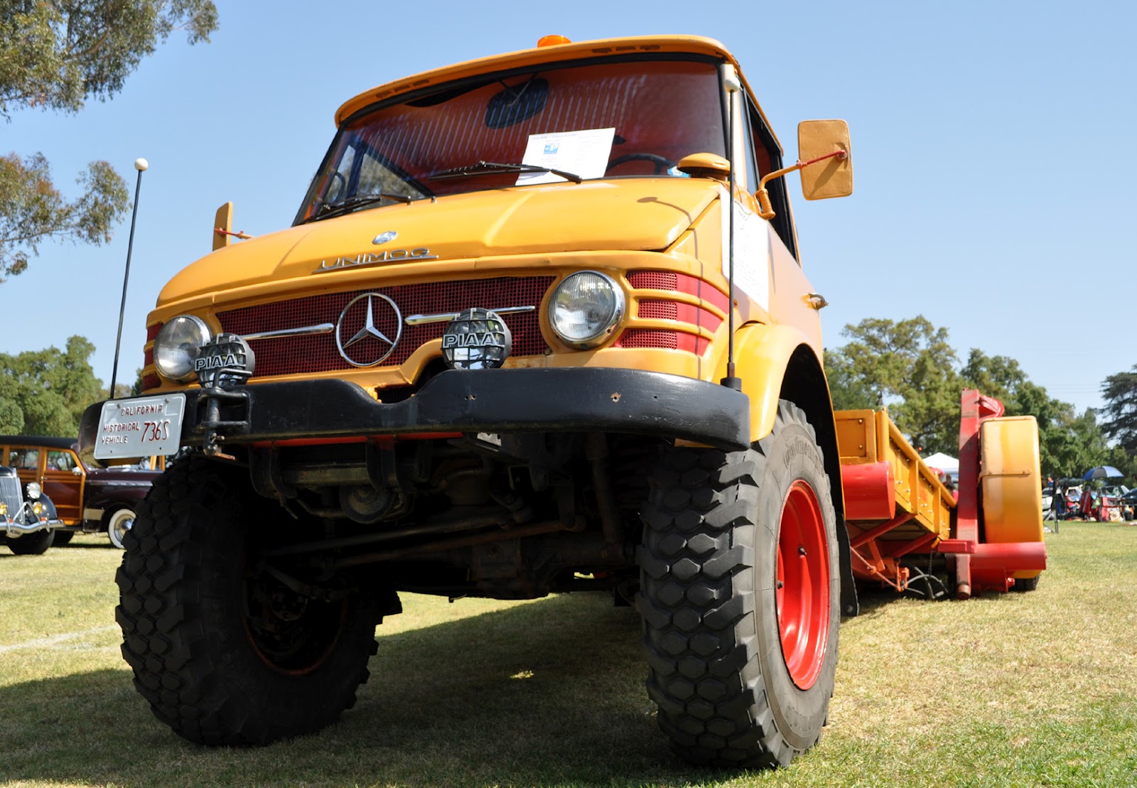 Just A Car Guy: 1966 Unimog flatbed tow truck... with an innovative ...