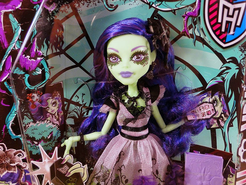 The Doll Garden: Monster High - Amanita Nightshade Review