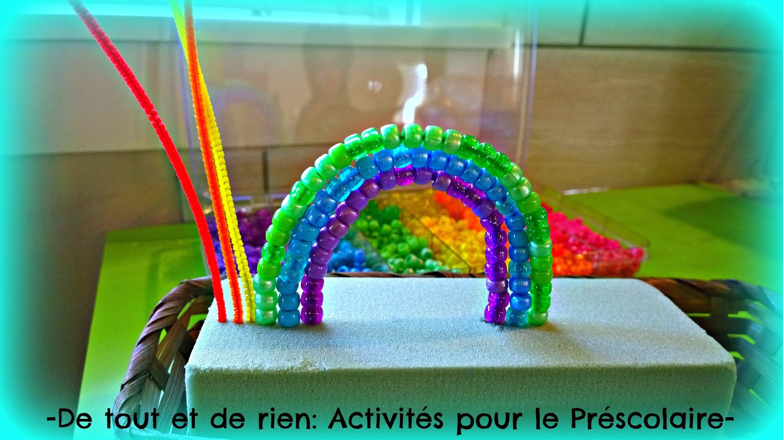 De tout et de rien: Activités pour le Préscolaire: Threading a rainbow ...