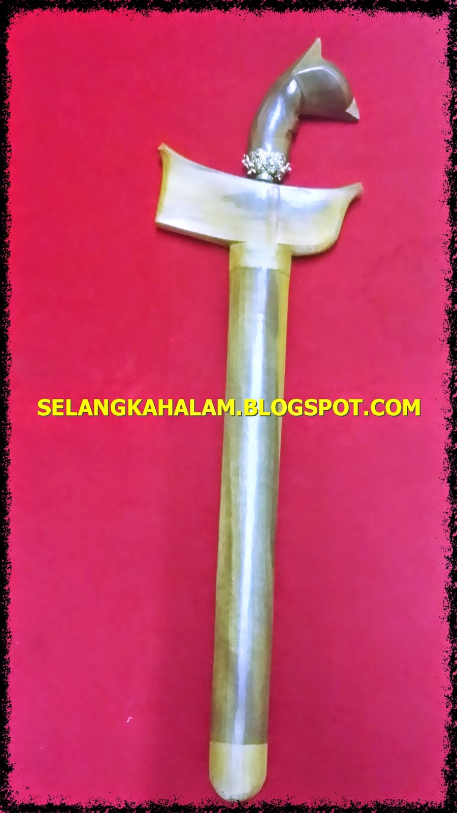 SELANGKAH KE ALAM MISTIK: KERIS PANDAI SARAS BESI TARUNG