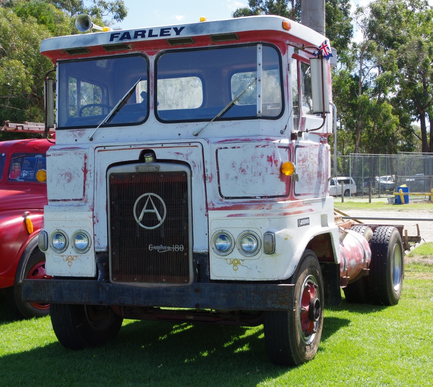 Historic Trucks: Longwarry Heritage Truck Show 2018 - Part 2 - English ...