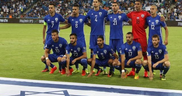 Professor Moisés de Oliveira: Um seleção de futebol e três continentes ...