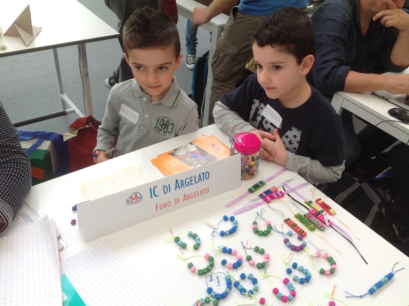 ABC: alfabeti, bit e creatività: Il nostro School Maker Day 2016