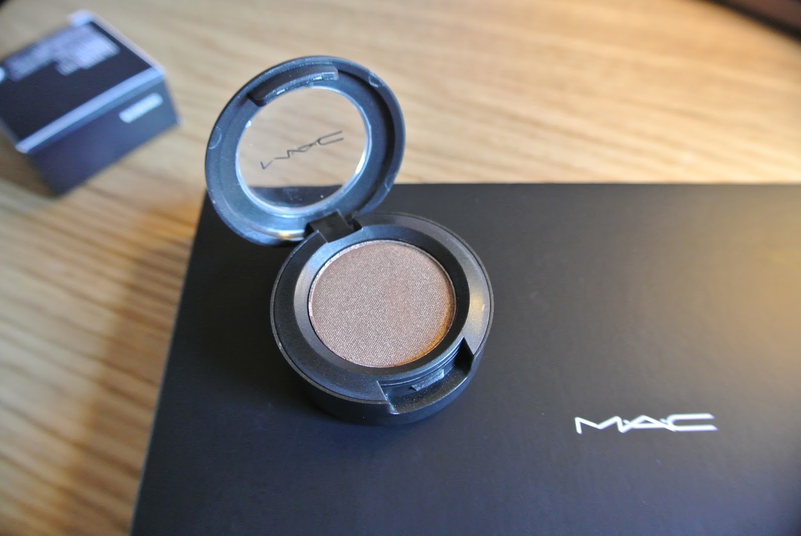 MAC Woodwinked Eyeshadow - Swatches & Review | KMC Beauty | KMC BEAUTY