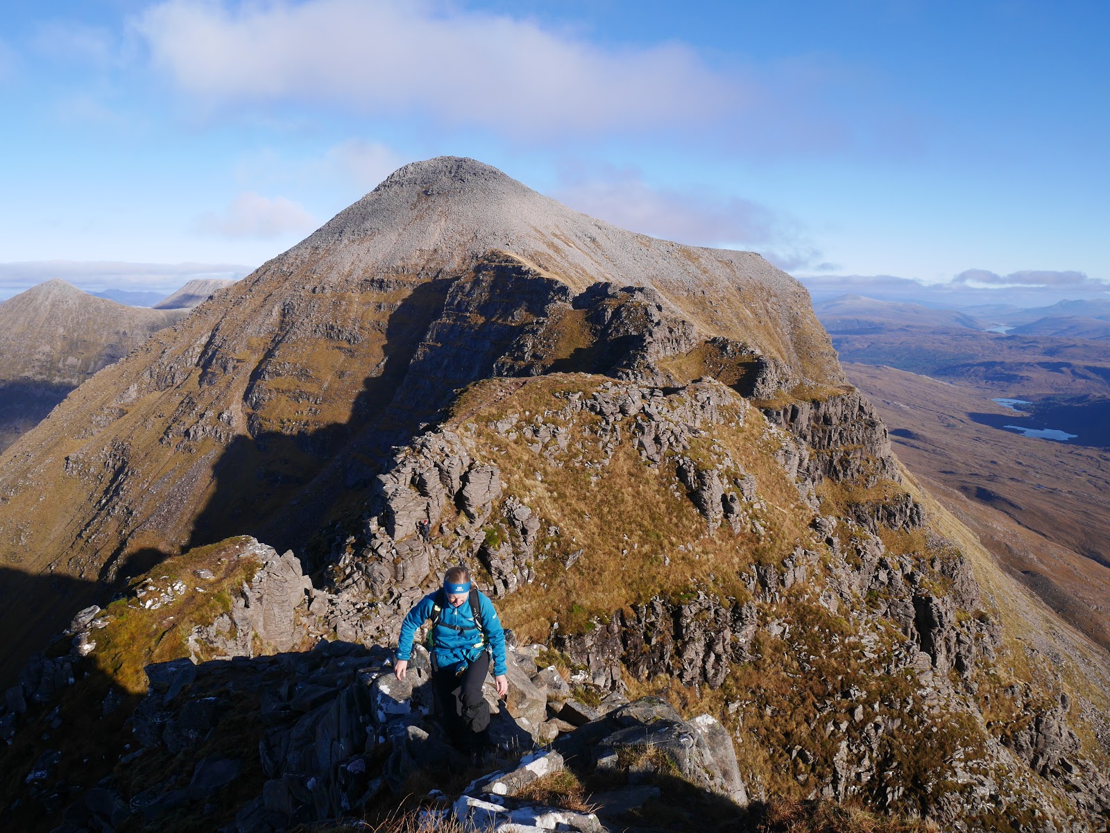 TARMACHAN MOUNTAINEERING: LIATHACH TRAVERSE IN STUNNING WEATHER