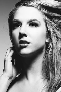 TCM MODELS: Pretty Young Things