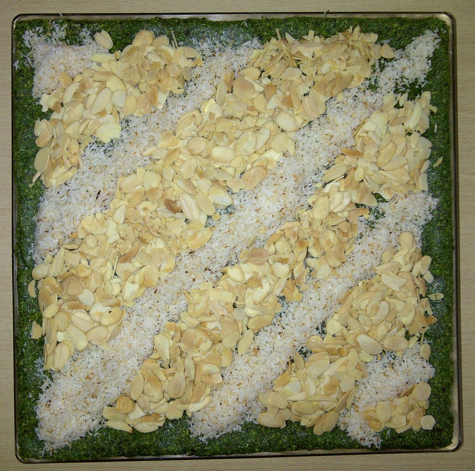 Maryam's Culinary Wonders: 139. Pistachio Mafrooka