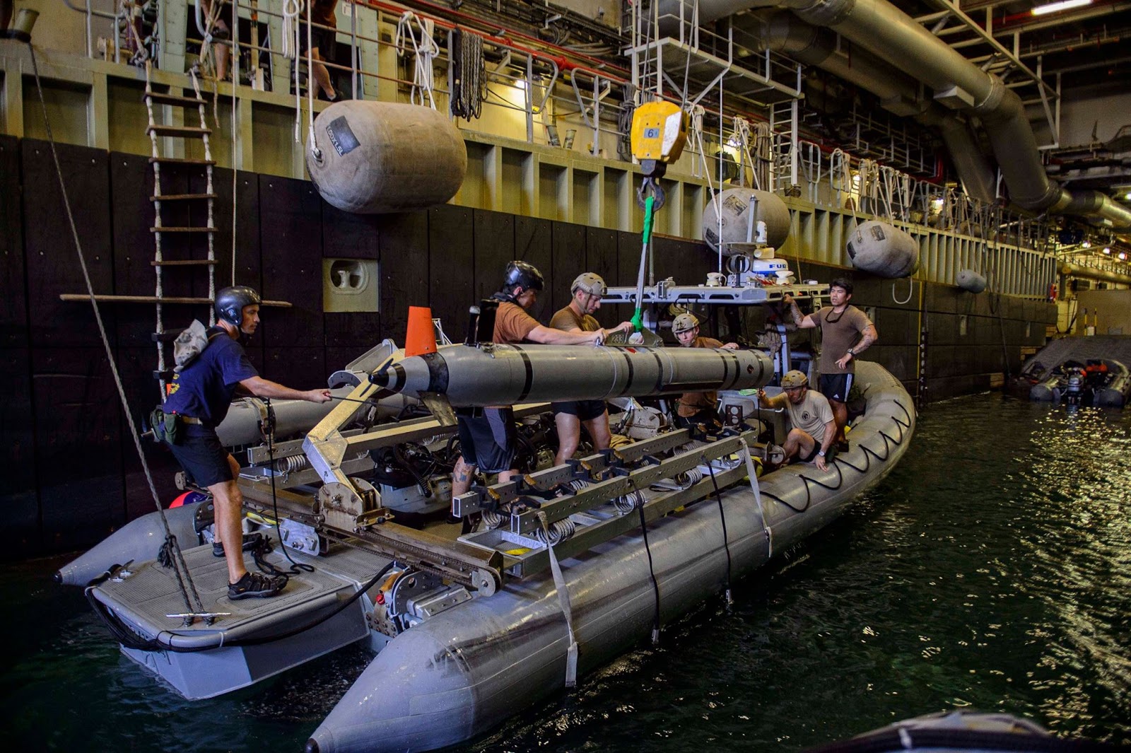 UK Armed Forces Commentary: Towards unmanned, stand-off maritime mine ...