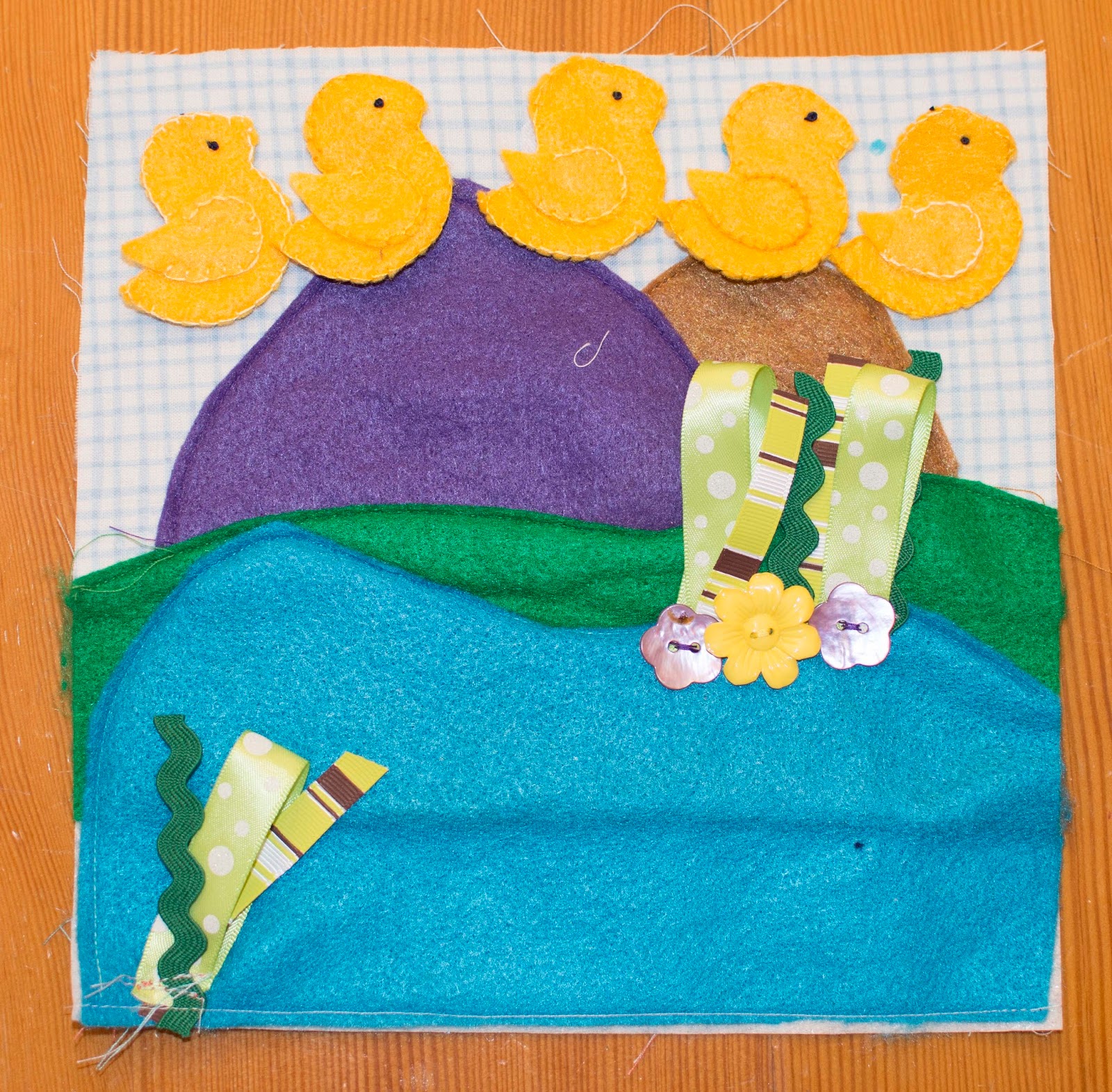Stitchnquilt: 5 Little Ducks in a Row