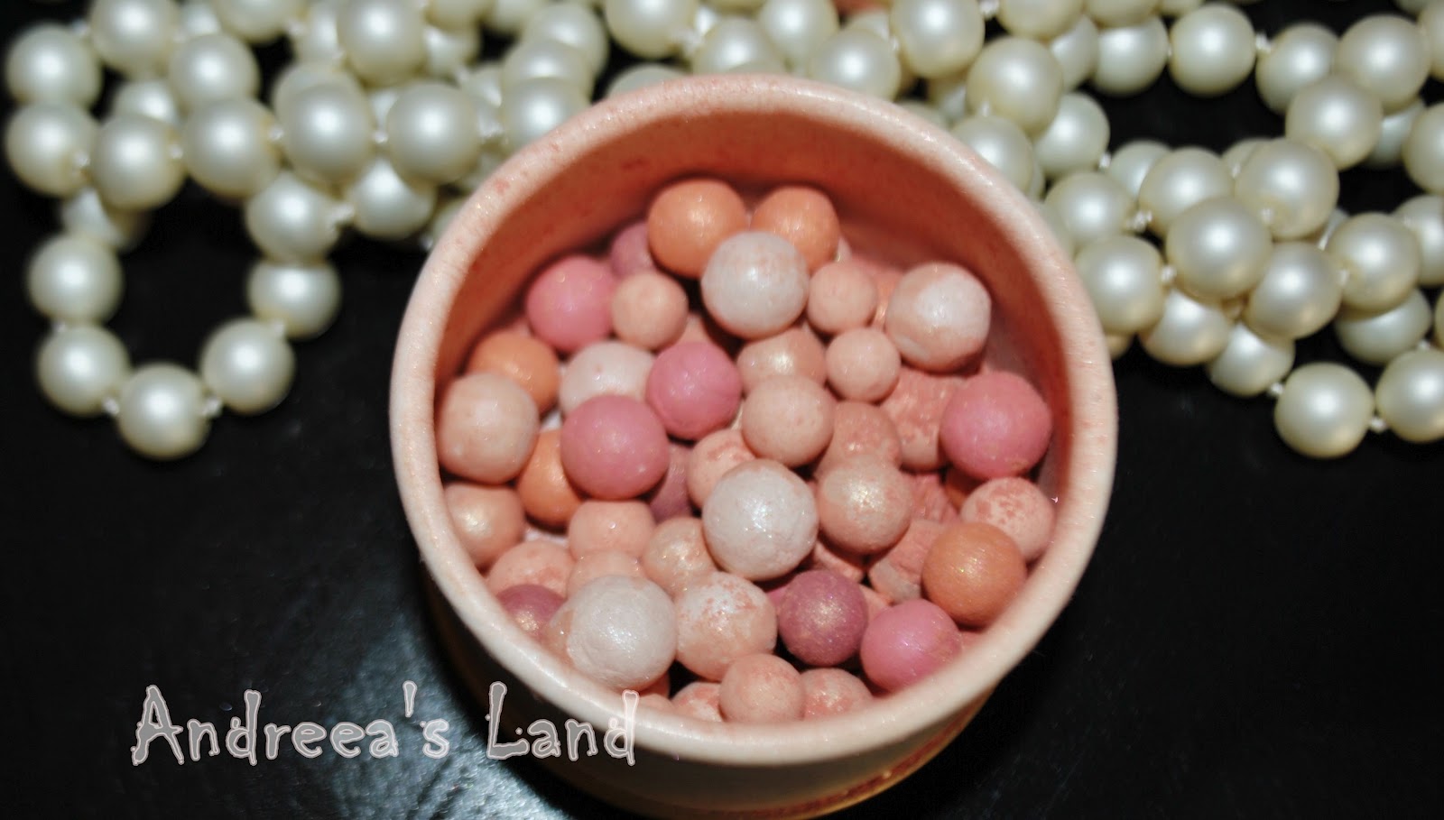 Overview: Guerlain - Meteorites Perles Teint Rose ~ Andreea's Land ♥