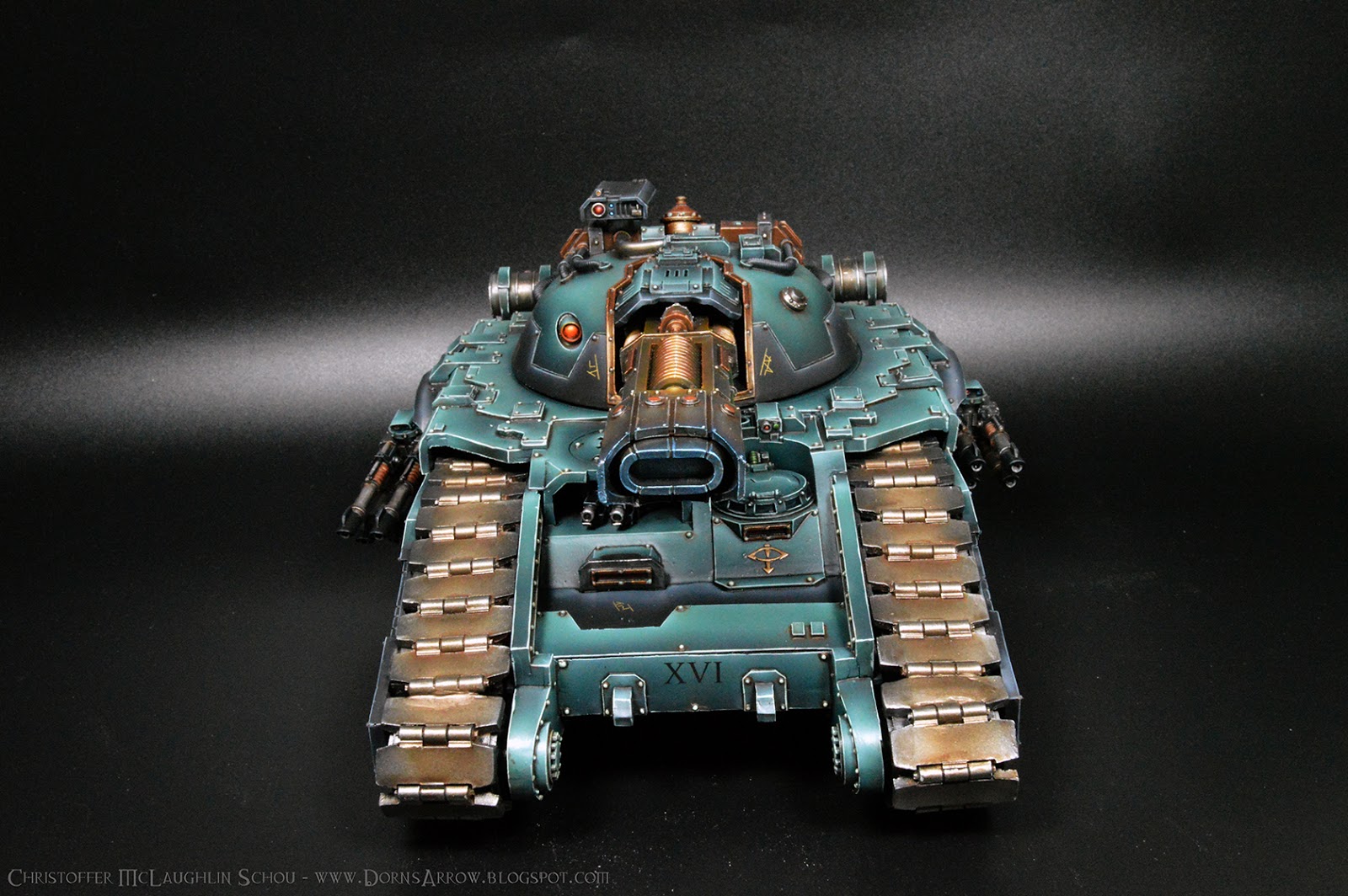 Dorn's Arrow: Glaive Super-heavy Special Weapons Tank - Sons of Horus