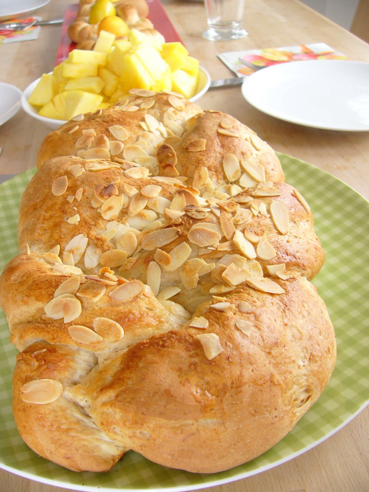 Tebasiles Kitchen: Braided Easter Buns & Bread